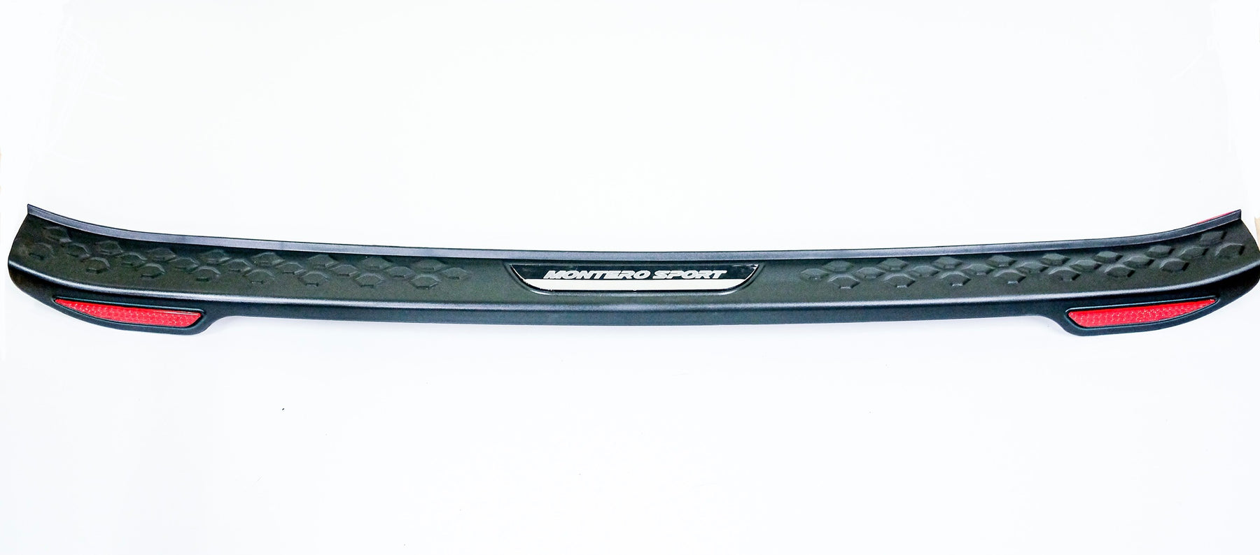 Mitsubishi Montero Sport Rear Stepsill – Shark Philippines